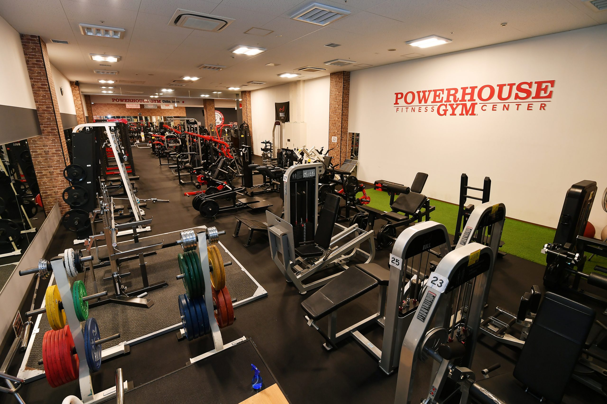 FACILITY – Power House Gym Chiba Japan